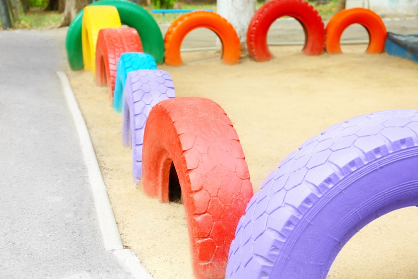 Co można zrobić z opon do ogrodu? - Porady Meblobranie.pl